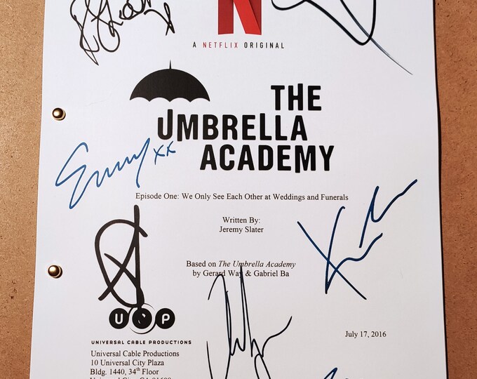 Script Pilot THE UMBRELLA ACADEMY Tvseries Autographs Autographed Ellen ...