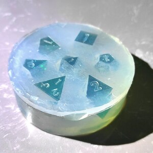 D&D DICE Mould-7pcs DND Sharp Edge Dice Mold for Resin - Etsy