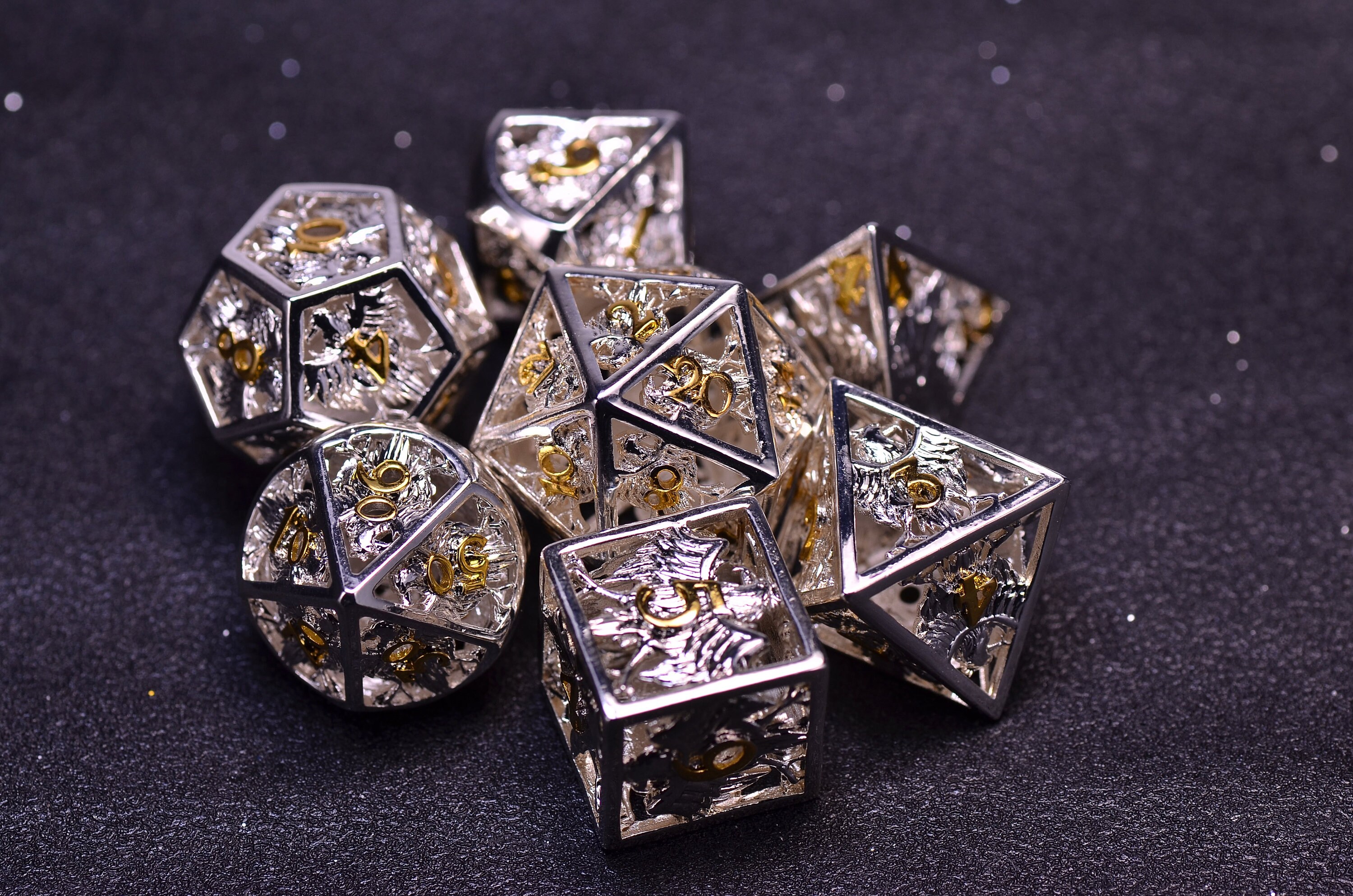 Platinum hawk Hollow metal dice hollow DND dice SET hollow knight dice ...