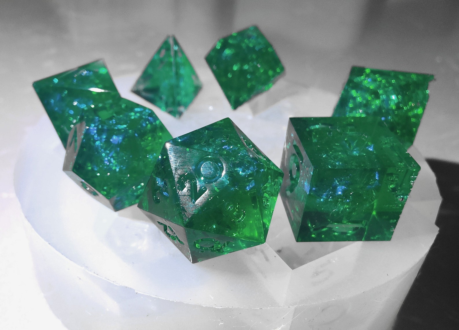 D&D DICE Mould-7pcs DND Sharp Edge Dice Mold for Resin - Etsy
