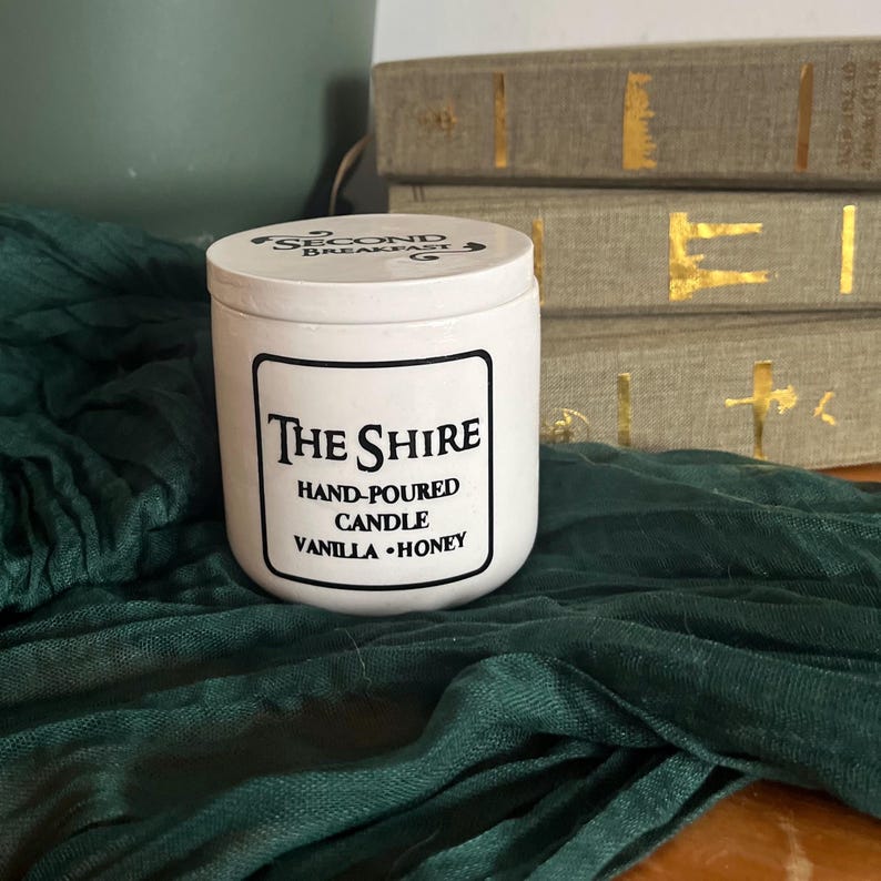 The Lord of the Rings-the Shire Candle – Vanilla Honey Scented Candle ...