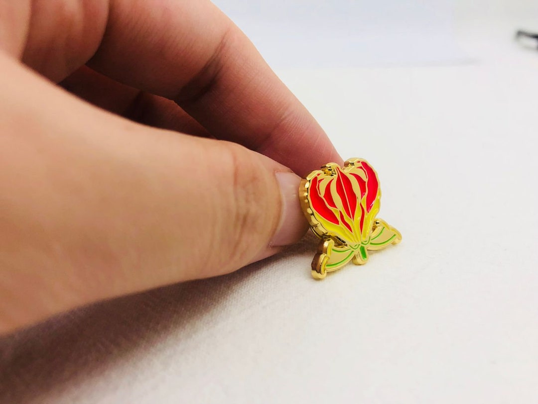 Kaarthikai Poo Badge - Etsy