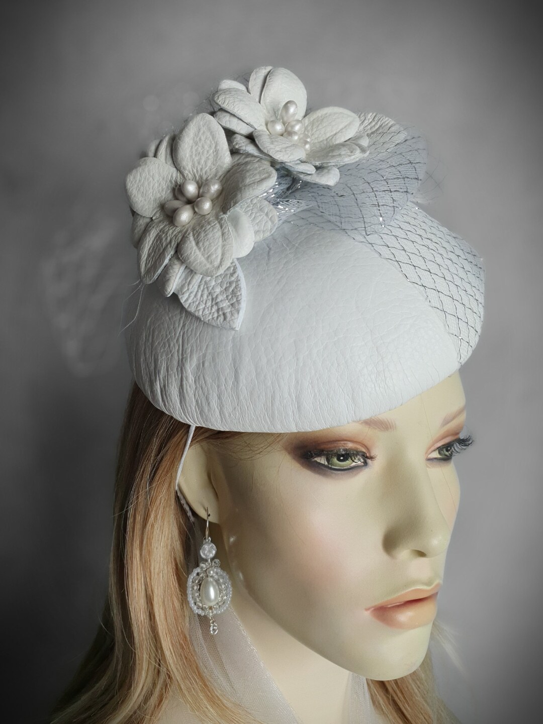 Round Handmade Fascinator White With Natural Leather and Crinoline ...