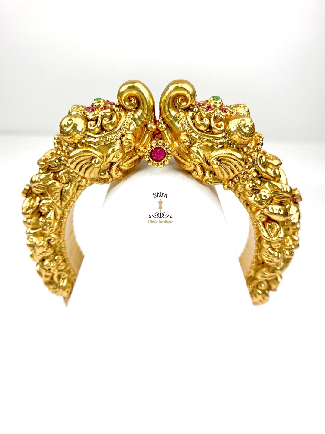Size:2.6 to 2.8. Statement Elephant Kada in Intricate Design. Pota ...