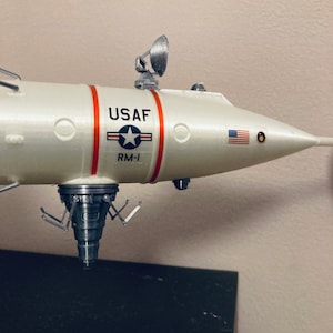 Super Quality NASA Model Von Braun RM-1 Moon Rocket Ship Kit Approx 1: ...