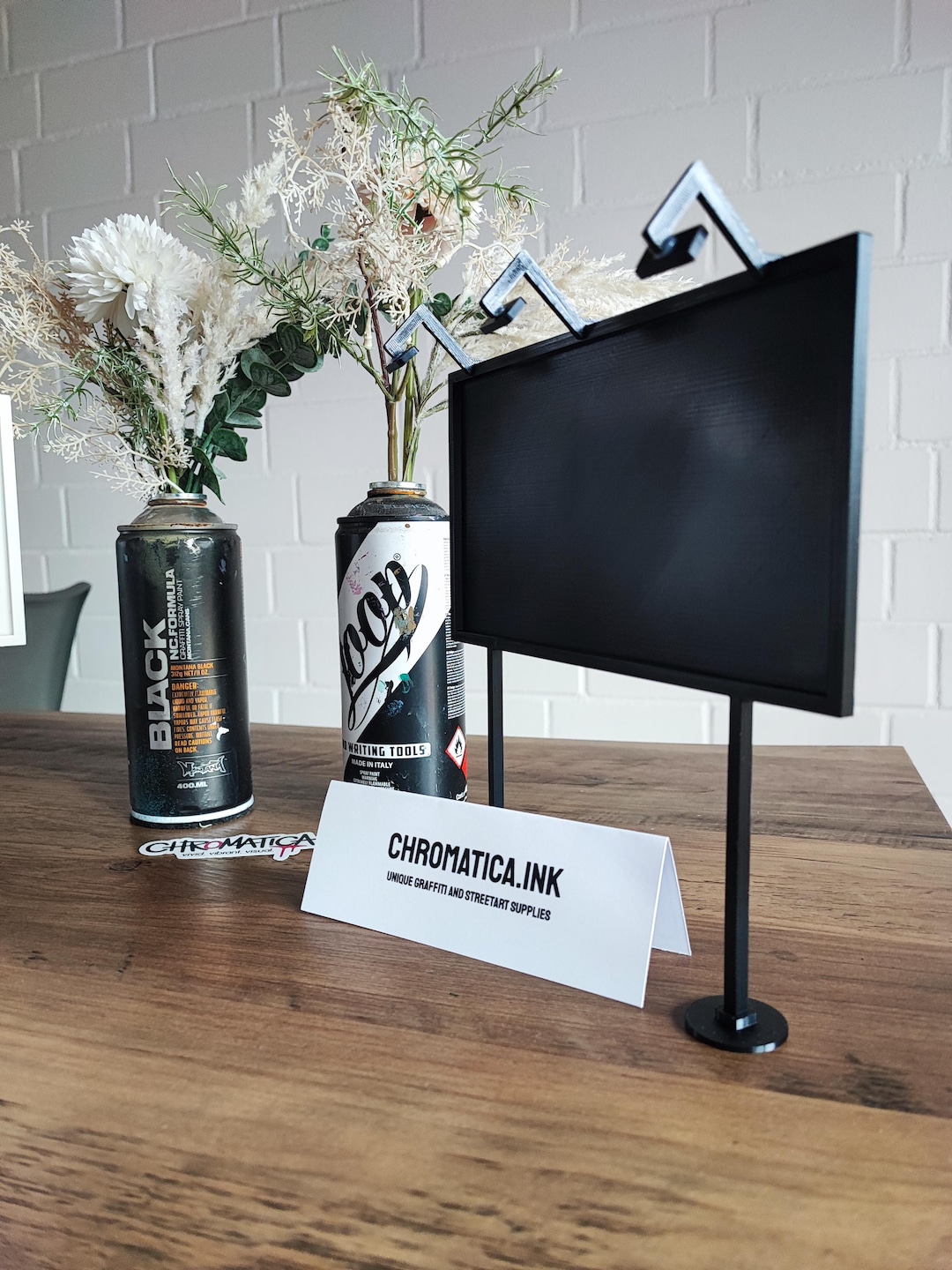 Mini Graffiti Billboard to Paint – DIY Street Art Model 20×20 Cm ...