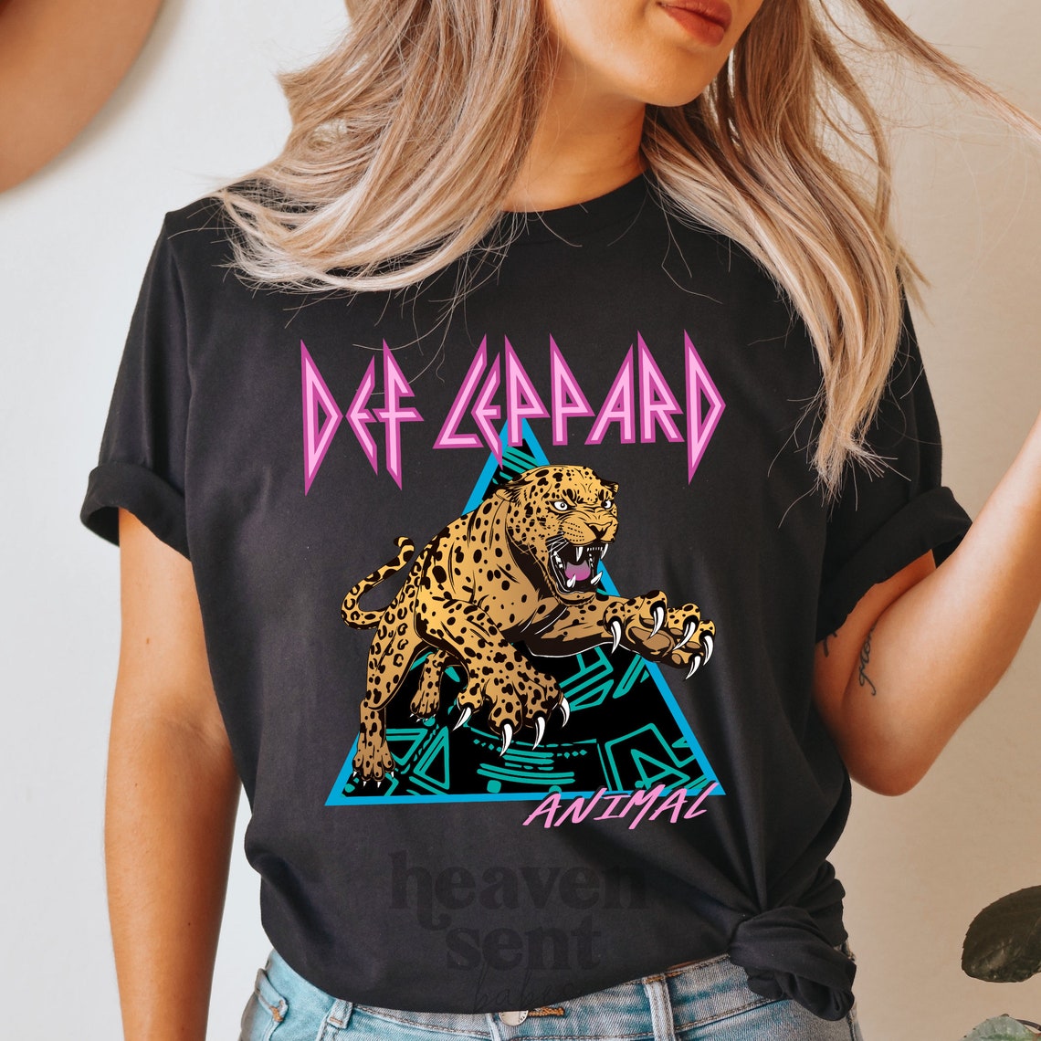 80s Def Leppard T-shirt, Black Leopard Graphic Tee, Def Leopard Black ...