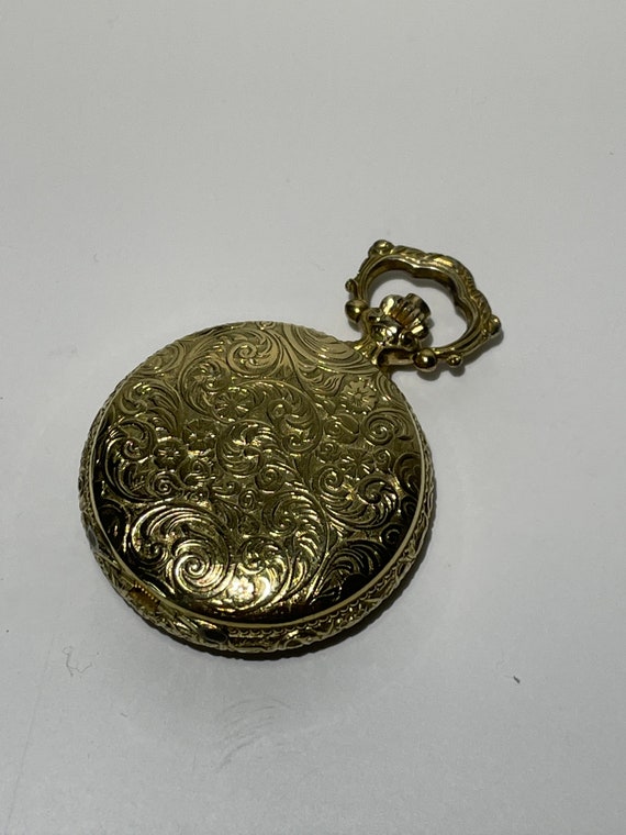 bucherer hunt case etched - Gem