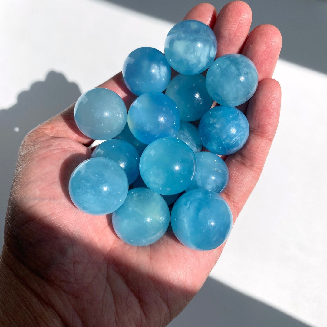 20mm Natural Blue Aquamarine Spheres Crystals / Energy / Healing ...