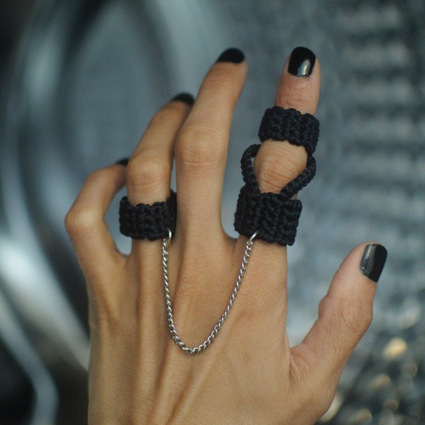 Connected Rings - Etsy