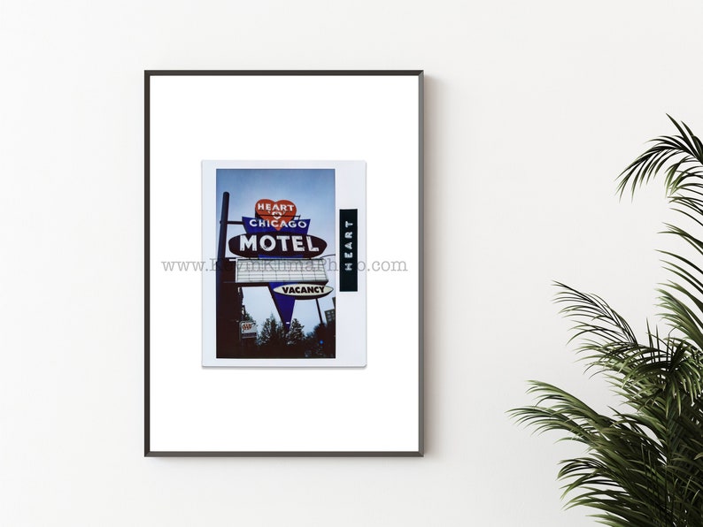 HEART O CHICAGO Motel, Modern Photography Print, Unframed Wall Art ...