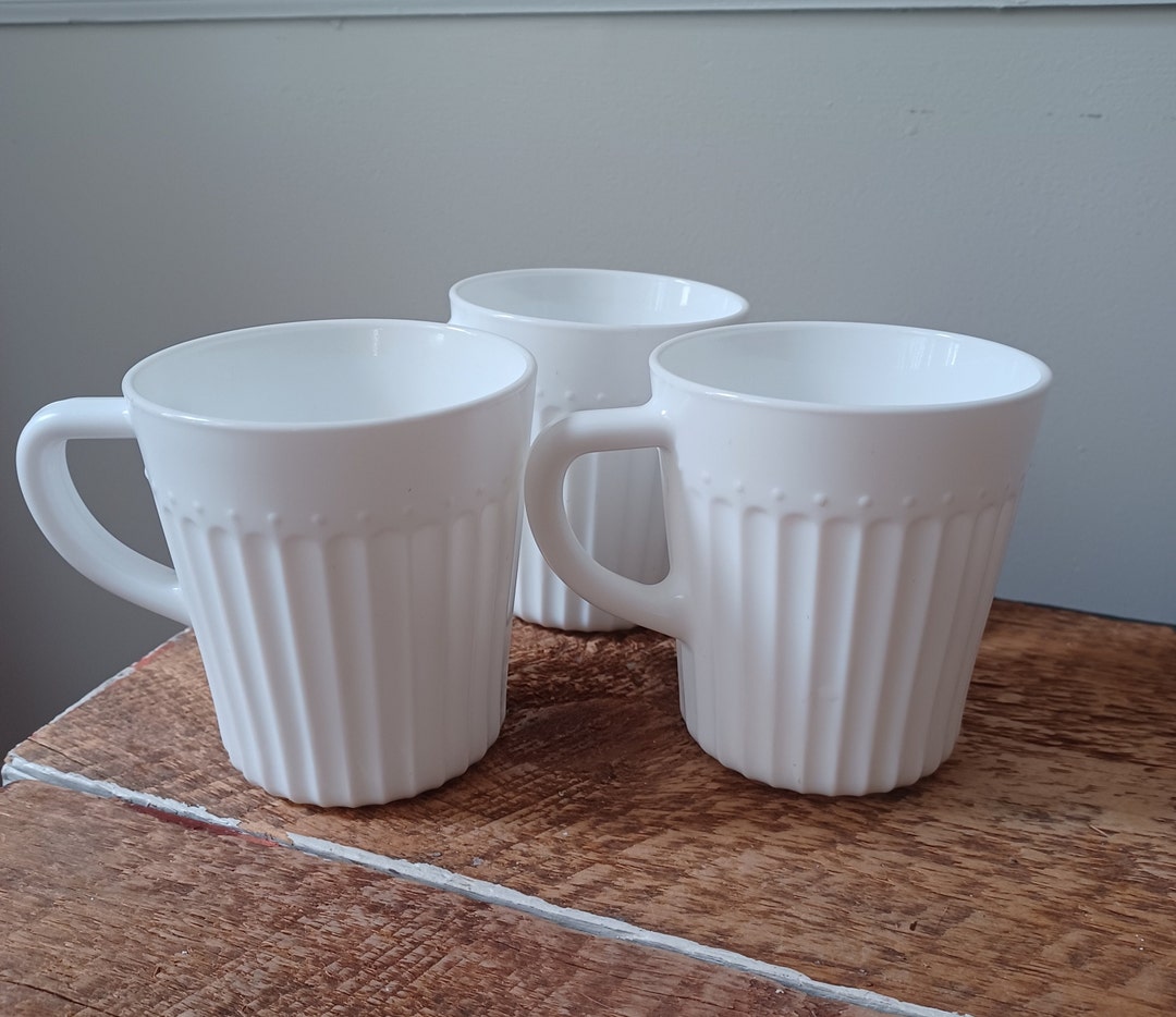 3 Vintage Milk Glass Coffee Mugs Tea Cups Hobnailed Ribbed Etsy