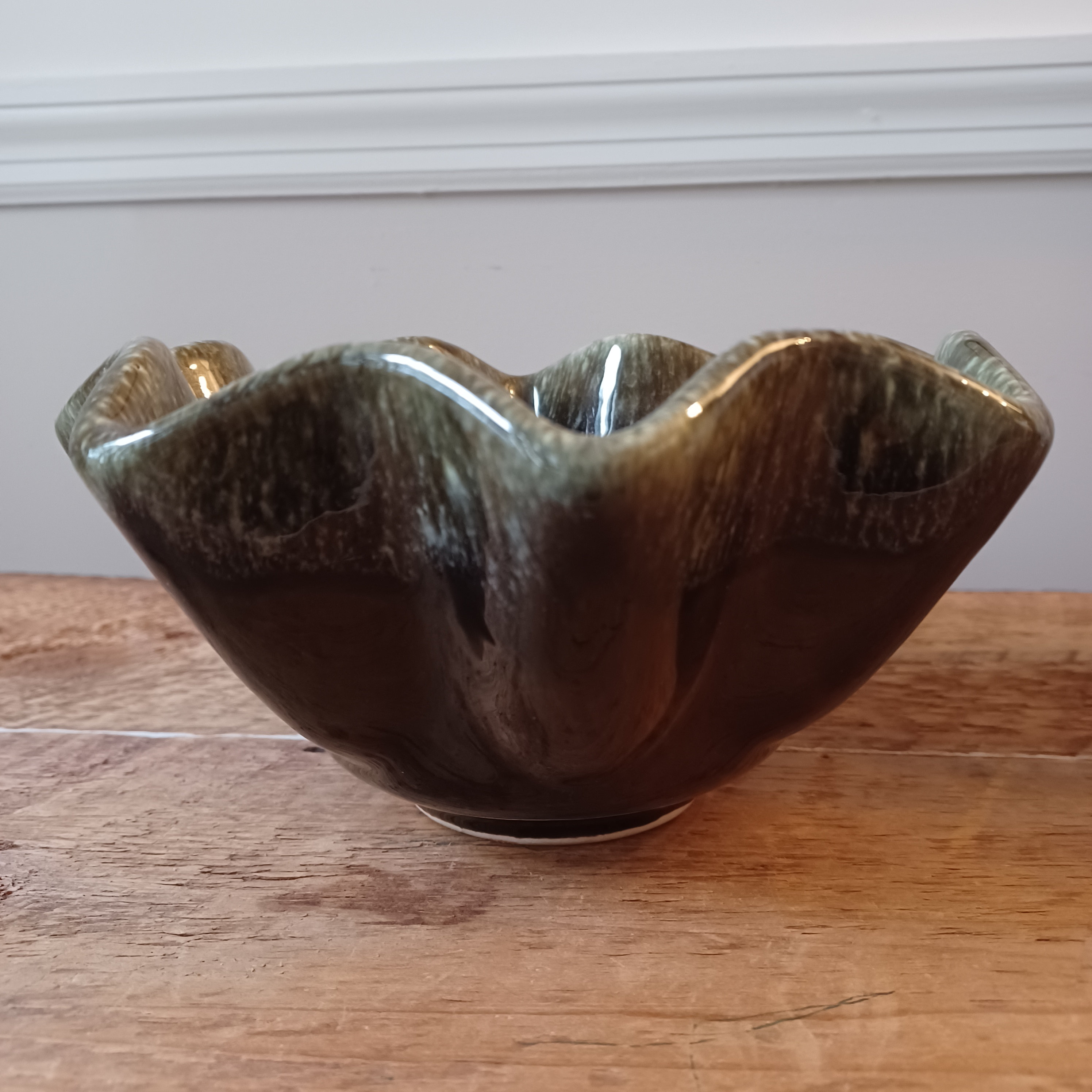 Hull USA B6 Green Heavy Scalloped Edge Dish - Etsy