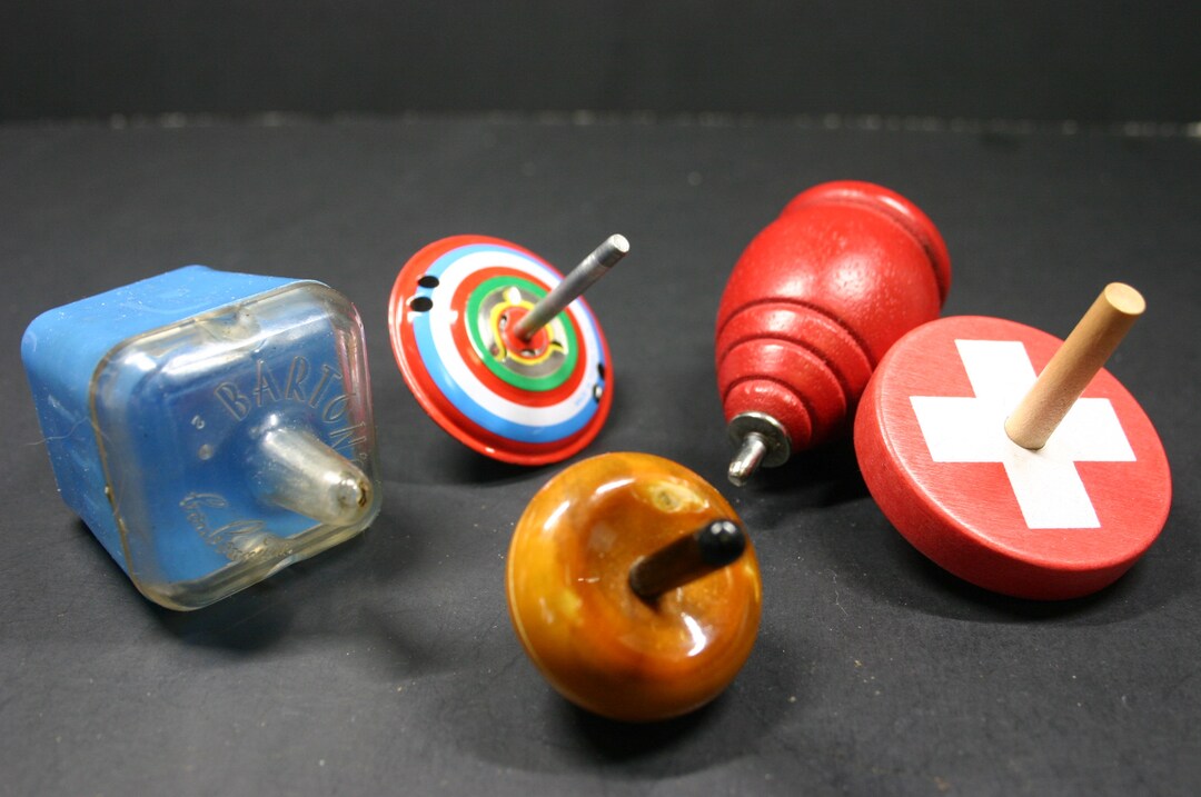Lot of 5 Vintage Toy Spinning Tops / Wood, Metal, Plastic Classic Child ...