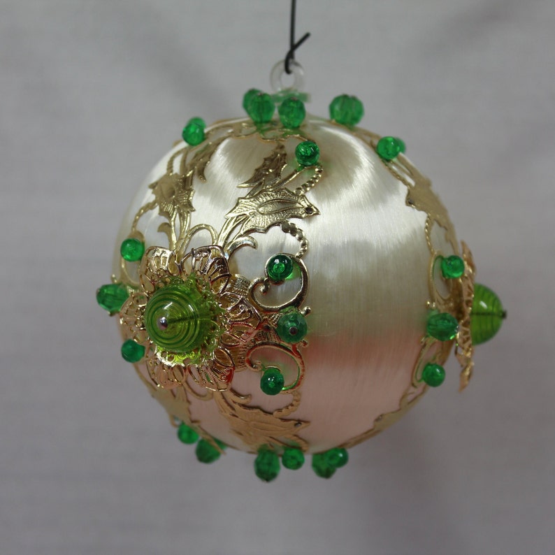 Vintage Christmas Handmade Bead & Sequin Push Pin Styrofoam Ball ...