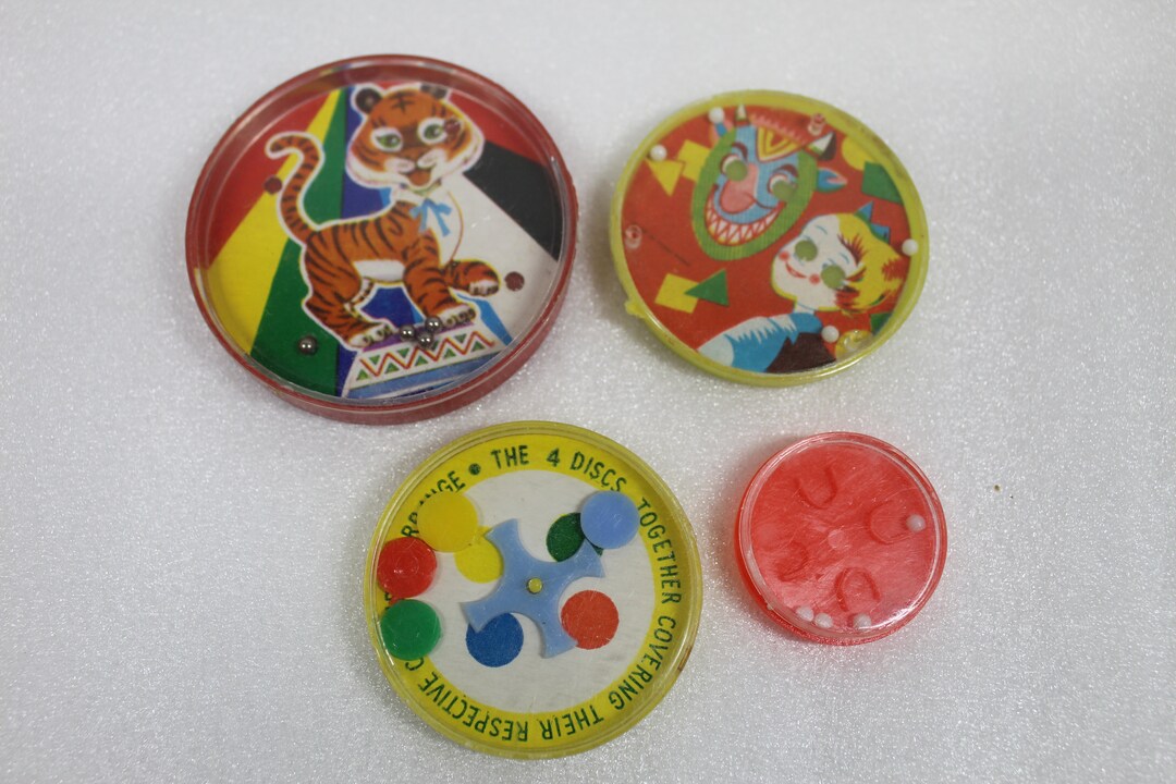 Vintage Hong Kong Dexterity Puzzle Game Toy / Hand Held Plastic Round ...