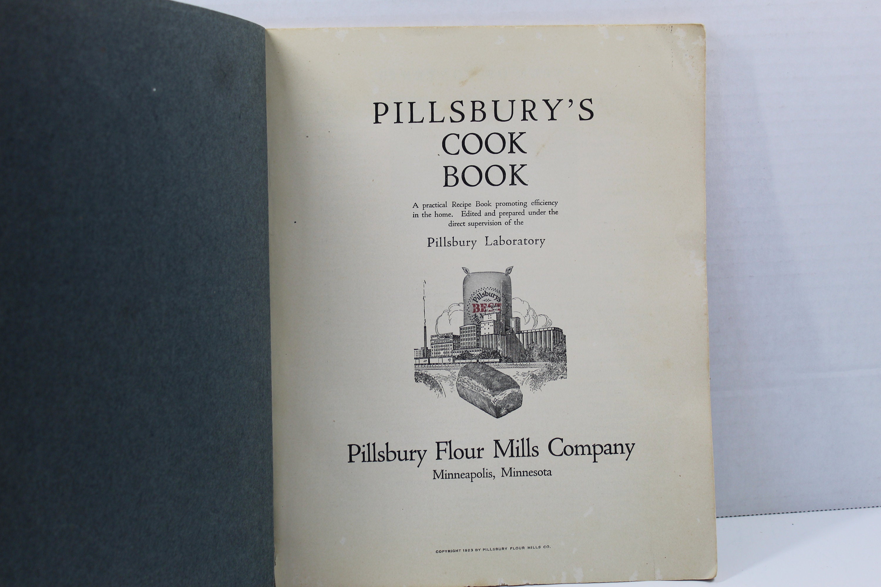 1923 Pillsbury Flour Mills Antique Cookbook / Advertisement Marketing ...