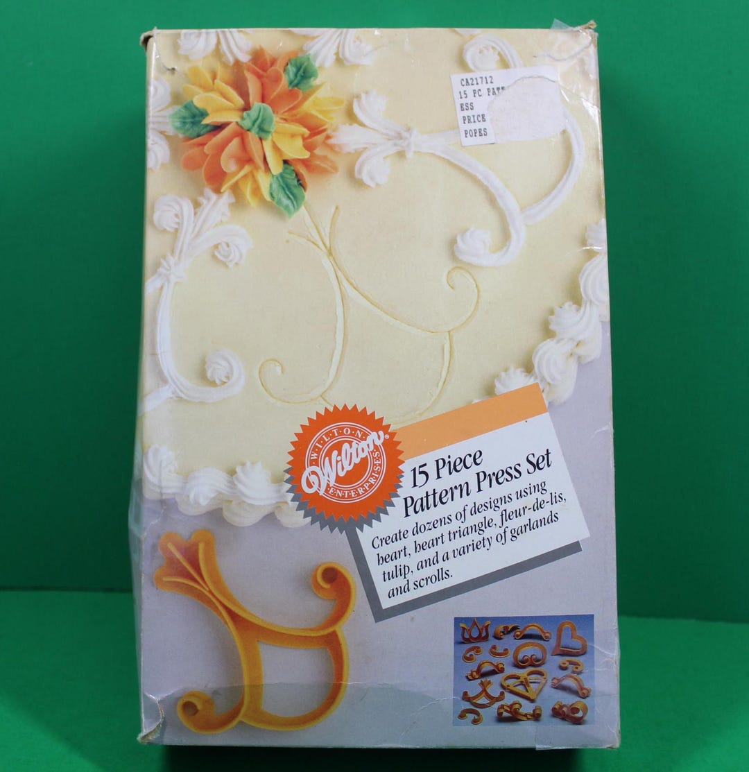 Vintage Wilton Press 15 Piece Pattern Set Scripts Scrolls, Garlands ...