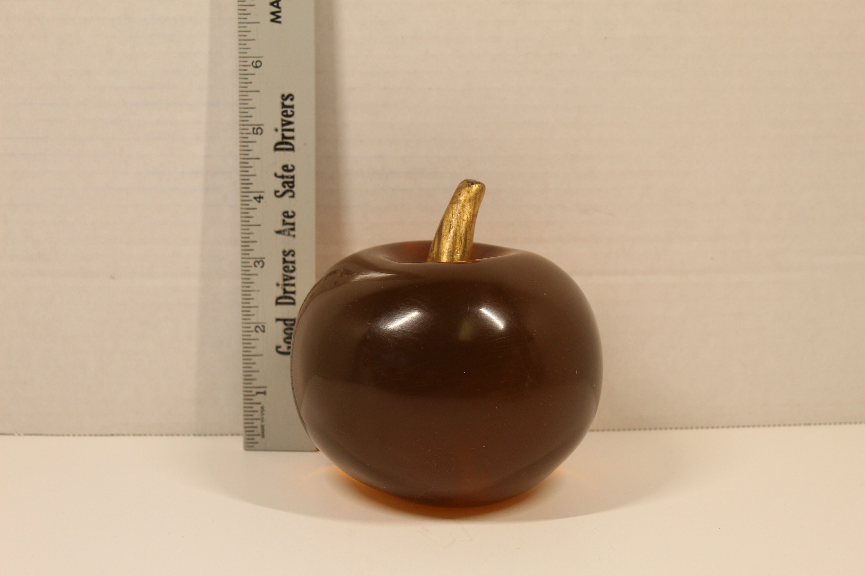 Vintage LUCITE Apple / Vintage Acrylic Apple Home Deor - Etsy