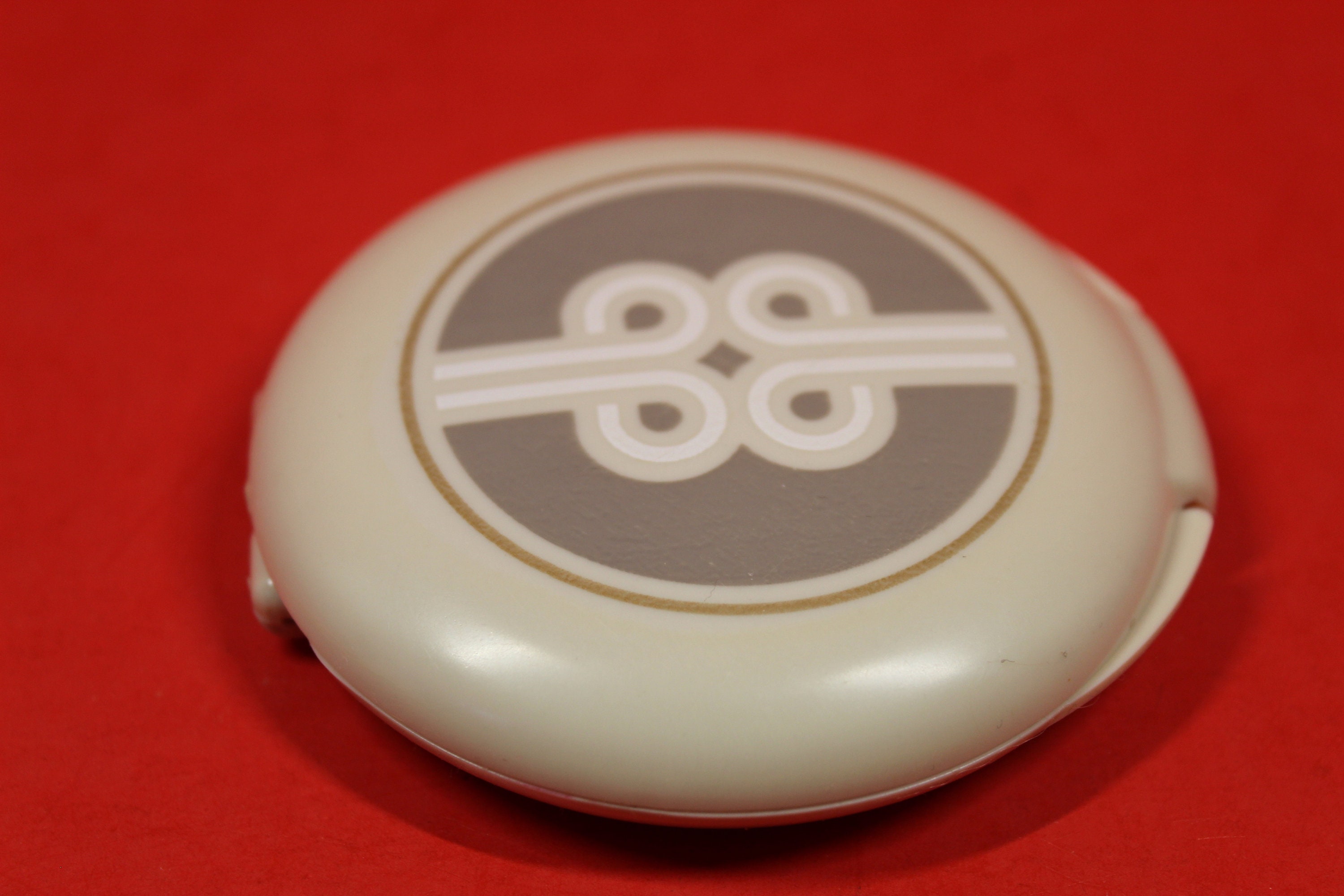 Vintage Avon Compact With Original Box / Avon Delicate Beauty - Etsy