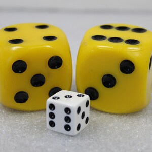 Vintage Dice ~ Large Yellow and Black Pair of Dice Made in Hong Kong ...