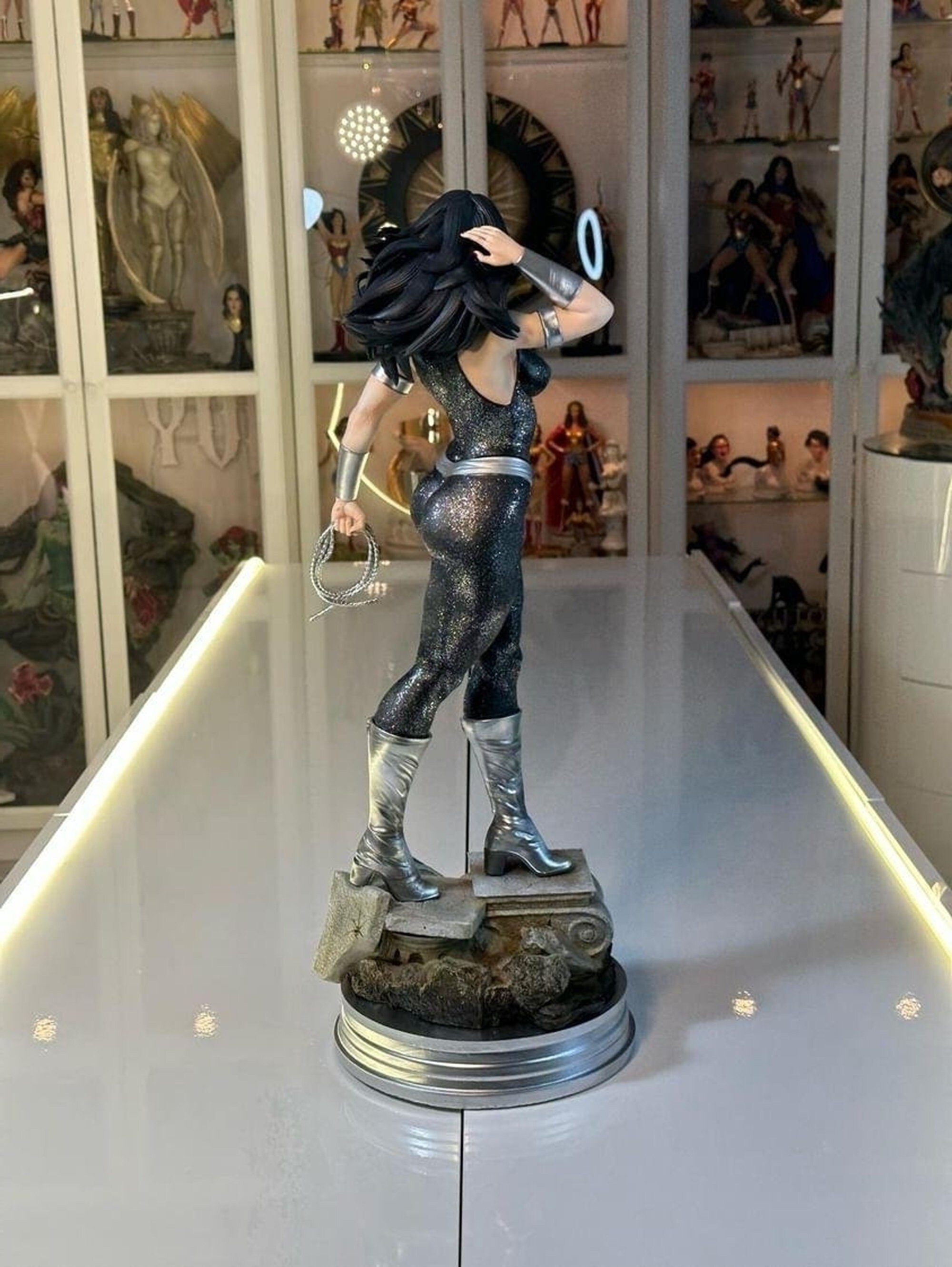 Donna Troy_ titans_fan Art / Sculpture Unpainted or Fully Painted adult ...