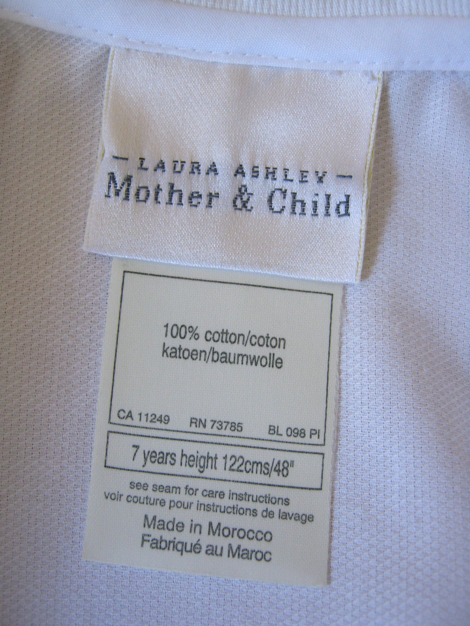 LAURA ASHLEY Vintage Girls' White Ribbed Cotton Peter Pan Collar ...