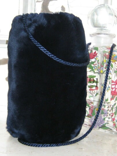 LAURA ASHLEY Vintage Edwardian / Victorian Style Navy Faux Fur Padded ...