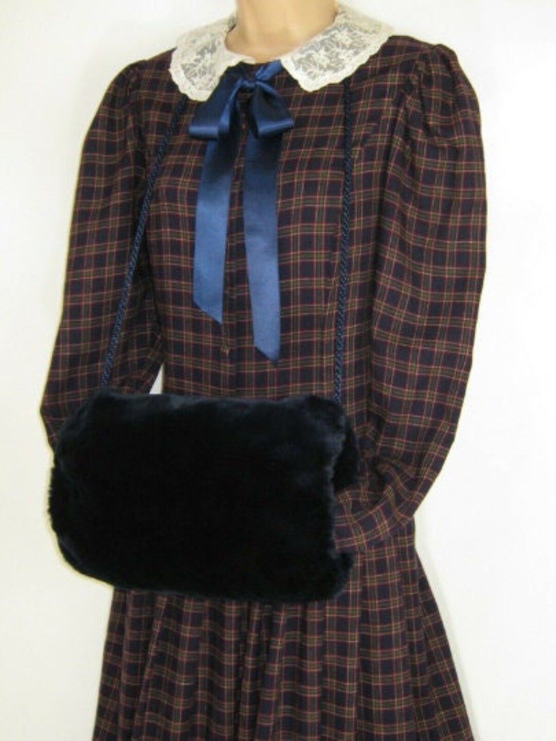 LAURA ASHLEY Vintage Edwardian / Victorian Style Navy Faux Fur Padded ...