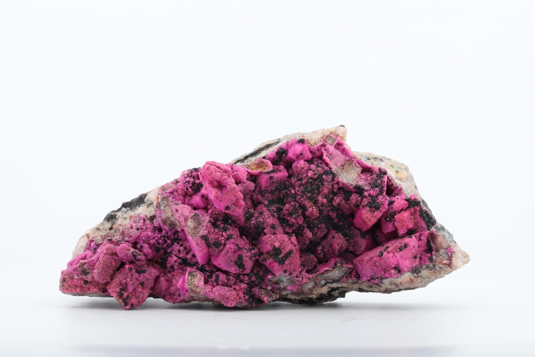 Cobaltocalcite With Heterogenite Inclusions - Musonoi Mine, Kolwezi ...