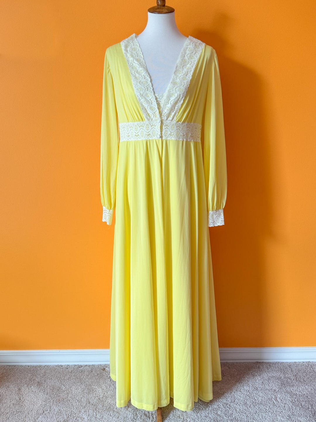 1970s Vintage Merle Norman Yellow Nightgown and Robe Set || S / M ...