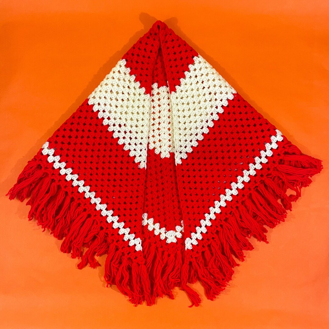 60s 70s Vintage Handmade Red & White Shawl || OS || Knitwear With ...