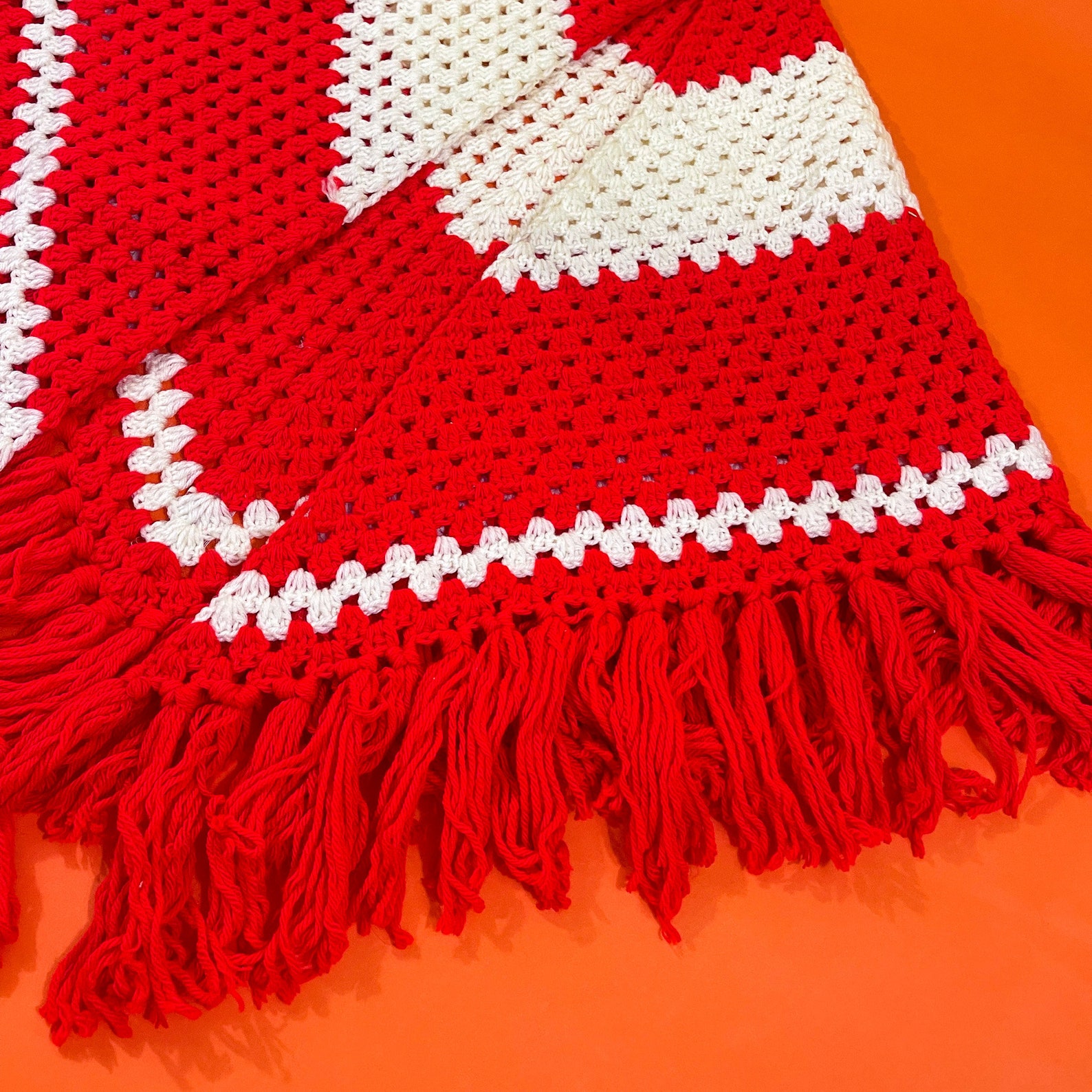 60s 70s Vintage Handmade Red & White Shawl || OS || Knitwear With ...