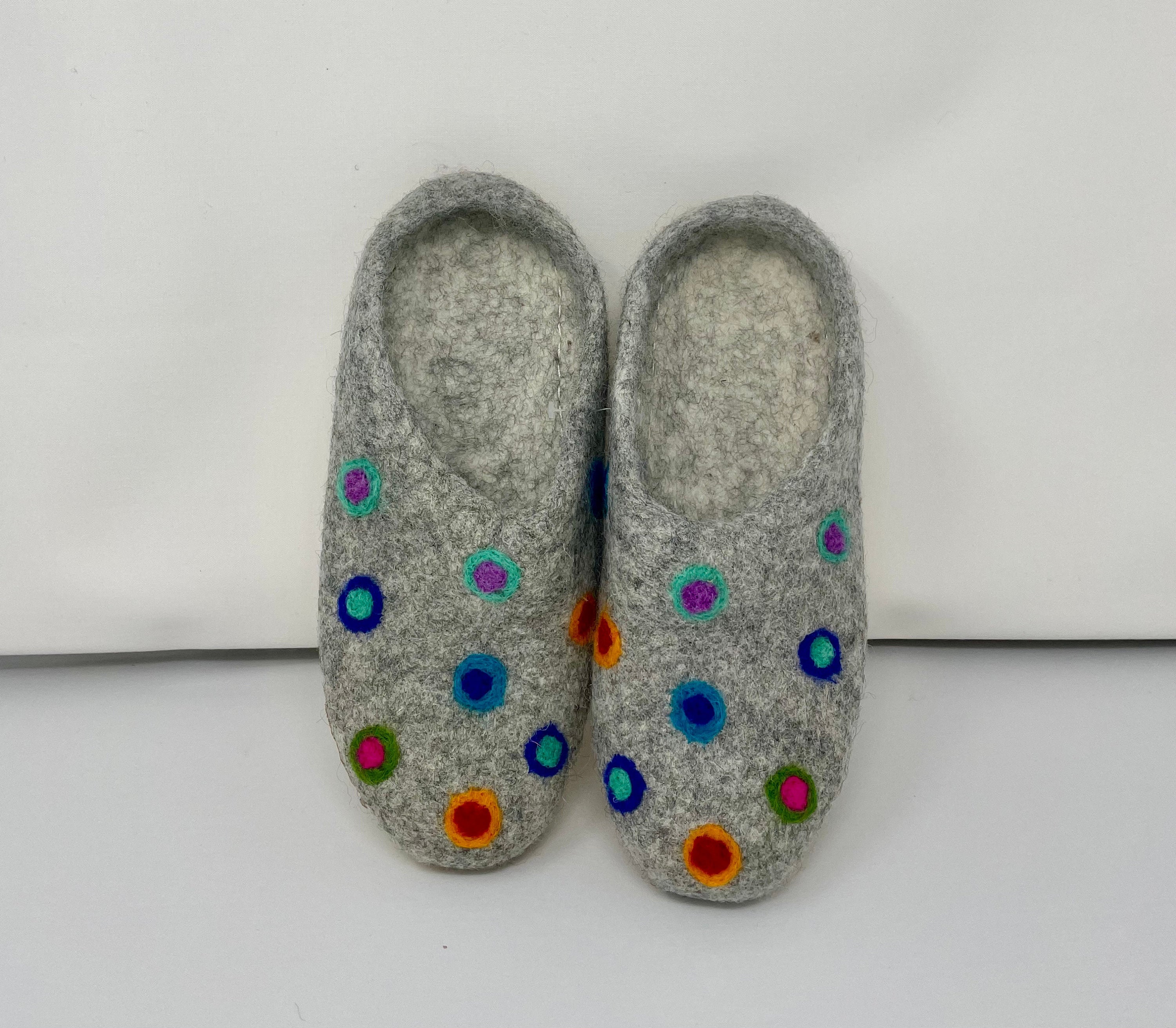 Dotted Felt Wool Slippers Felted Shoes Handmade Felt Indoor - Etsy