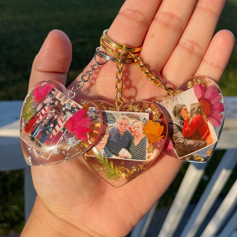 Resin Flower Keychain - Etsy