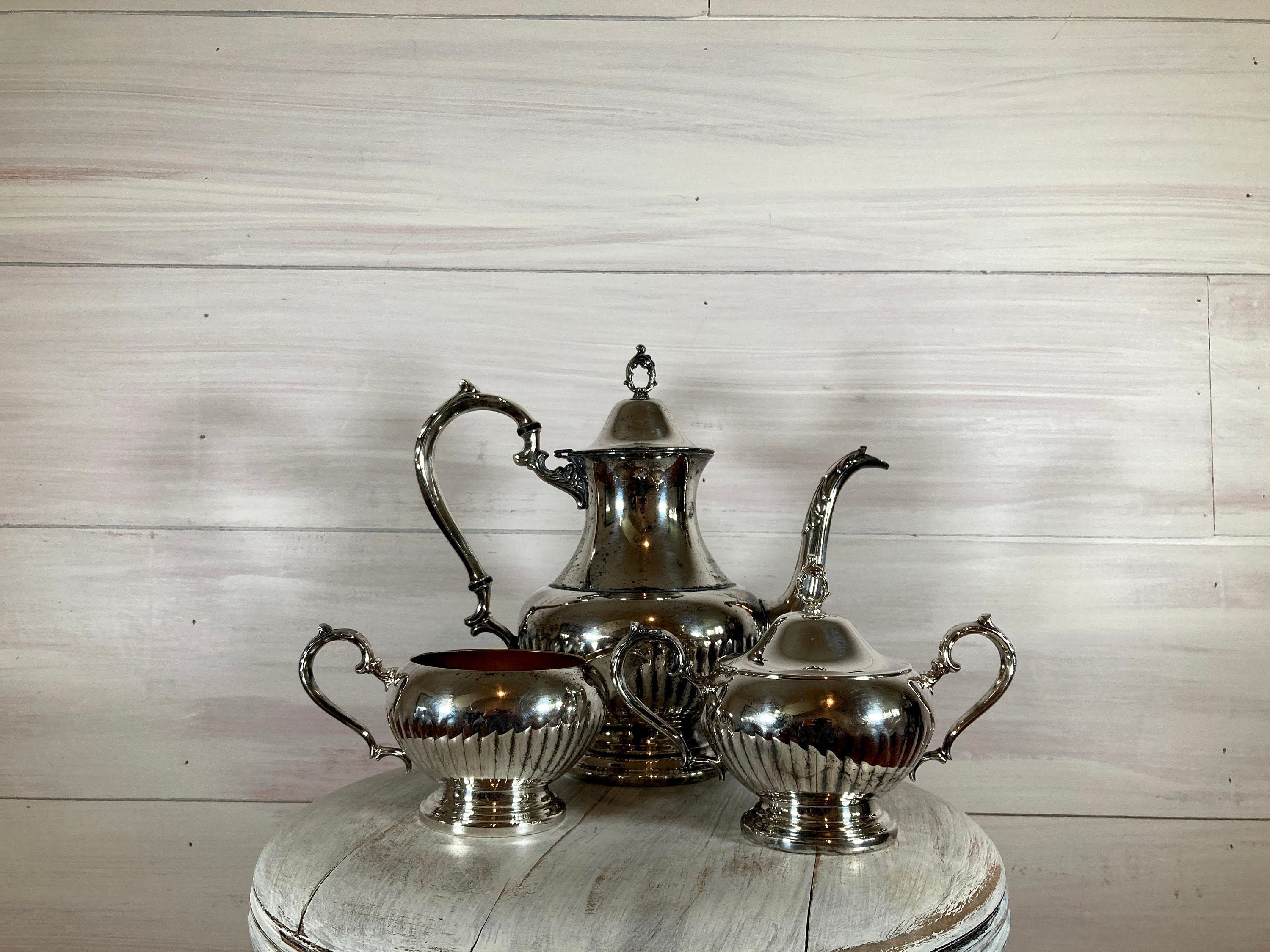 Oneida Teapot for sale | Only 4 left at -70%