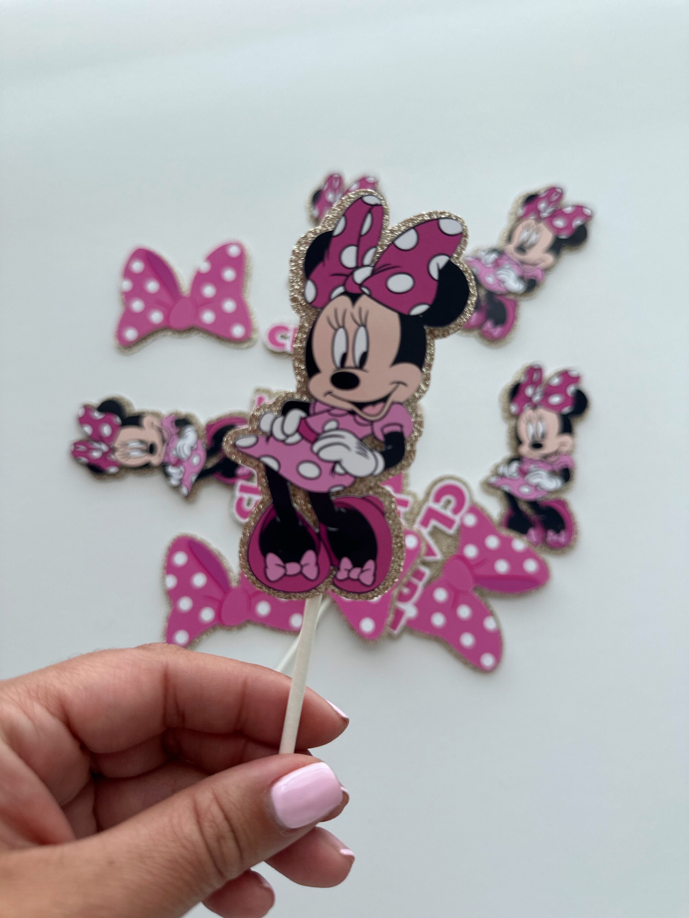 Minnie Mouse Cupcake Toppers - Minnie Birthday Party - Minnie Party ...