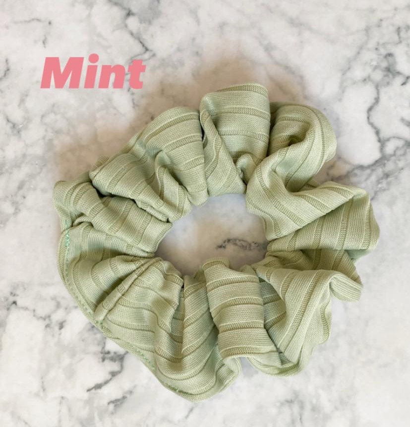 Crinkle Stretch Scrunchie / Scrunchies - Etsy UK