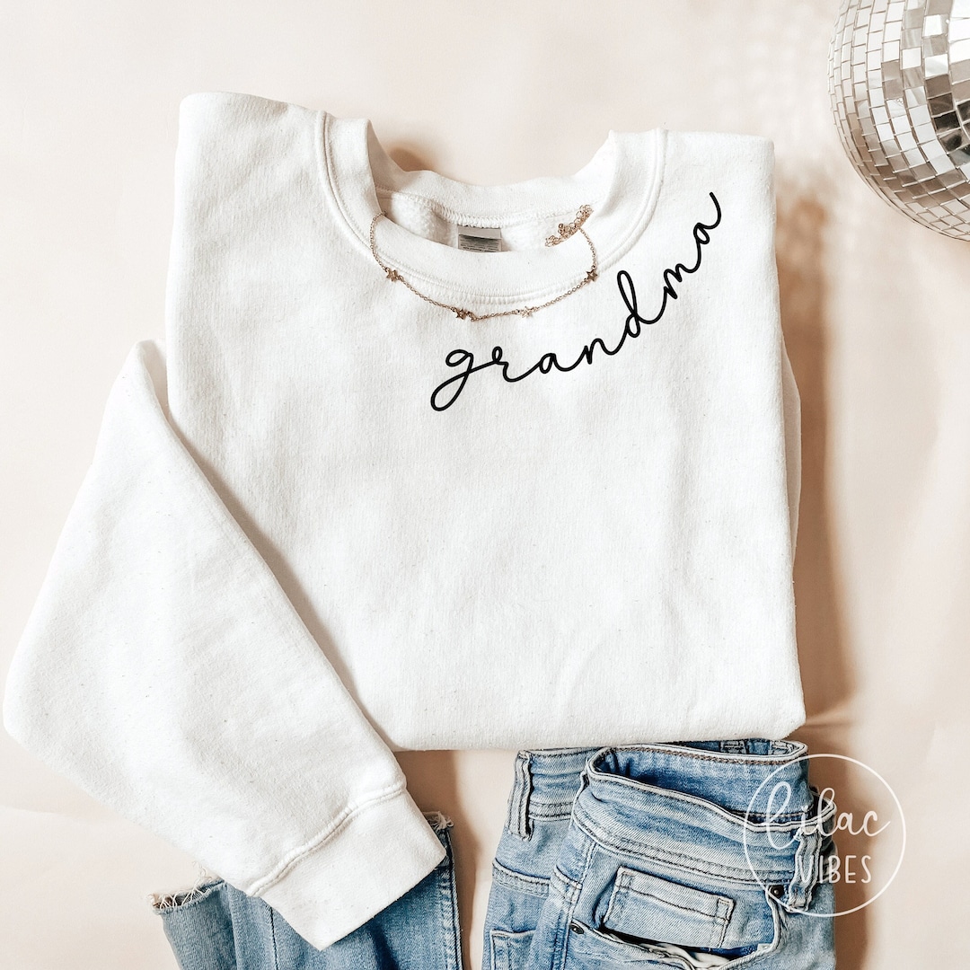 Grandma SVG Sweatshirt, Grandmother Neckline PNG, Cursive Curved Collar ...