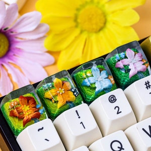 Cute Bee and Honey Keycap Sweet Honey Bees Artisan Keycap Custom Escape ...