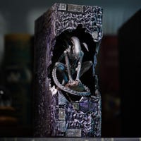Alien Xenomorph Bookend: Sci-fi Horror Decor - Etsy