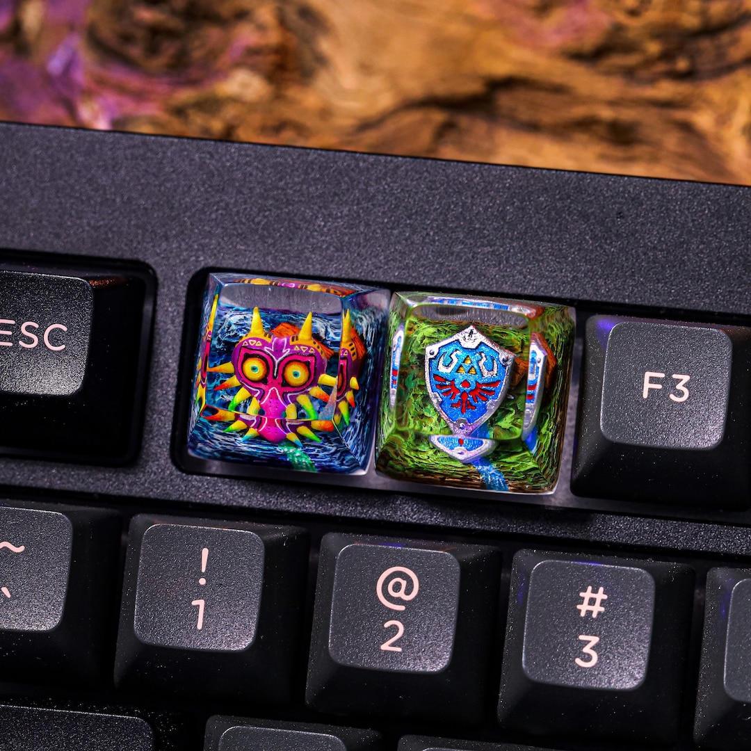 Ma.jo.ra Mask Artisan Keycap, Zel.da Shield Le.gend of Zel.da Resin ...
