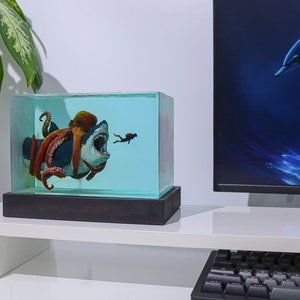 Shark Vs Kraken Fight Diorama Megalodon Hunting Ocean Theme Epoxy Lamp ...