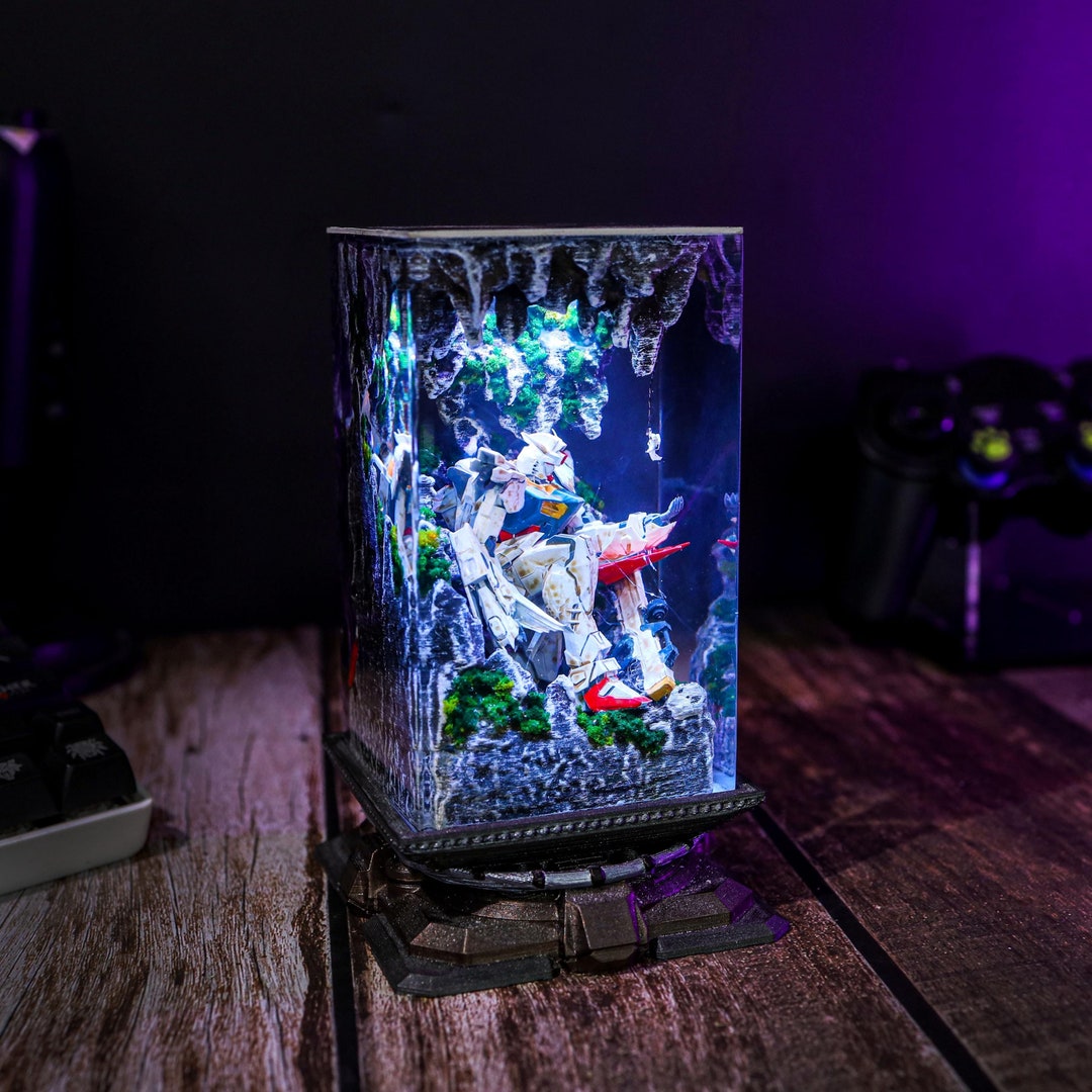Diorama G.undam Night Lamp, BROKEN G.und.am in Deep Ocean Night Light, Resin Diorama ...