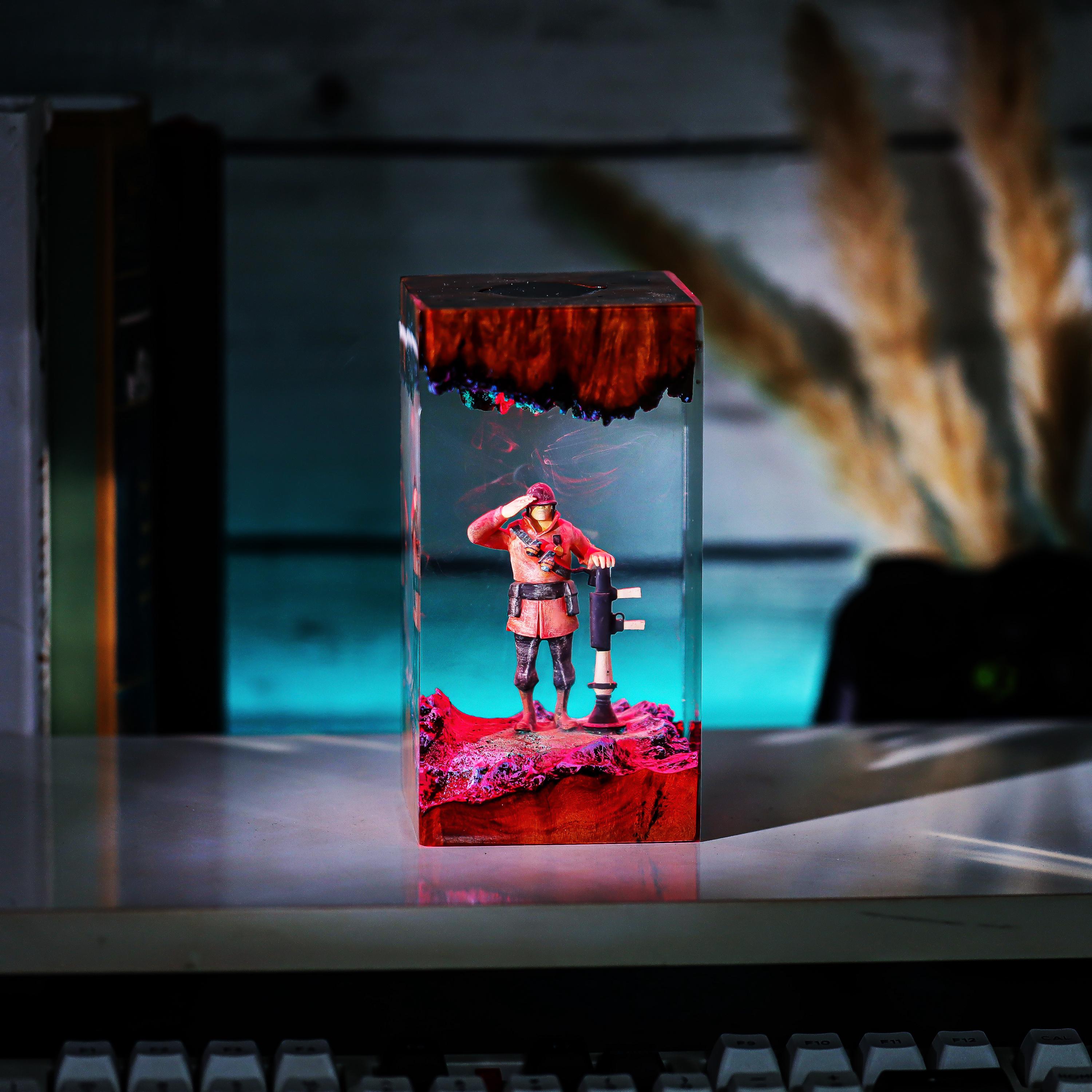 Red Soldier TF2 Resin Lamp, Team Fortress 2 Fan Diorama, Handmade Epoxy ...