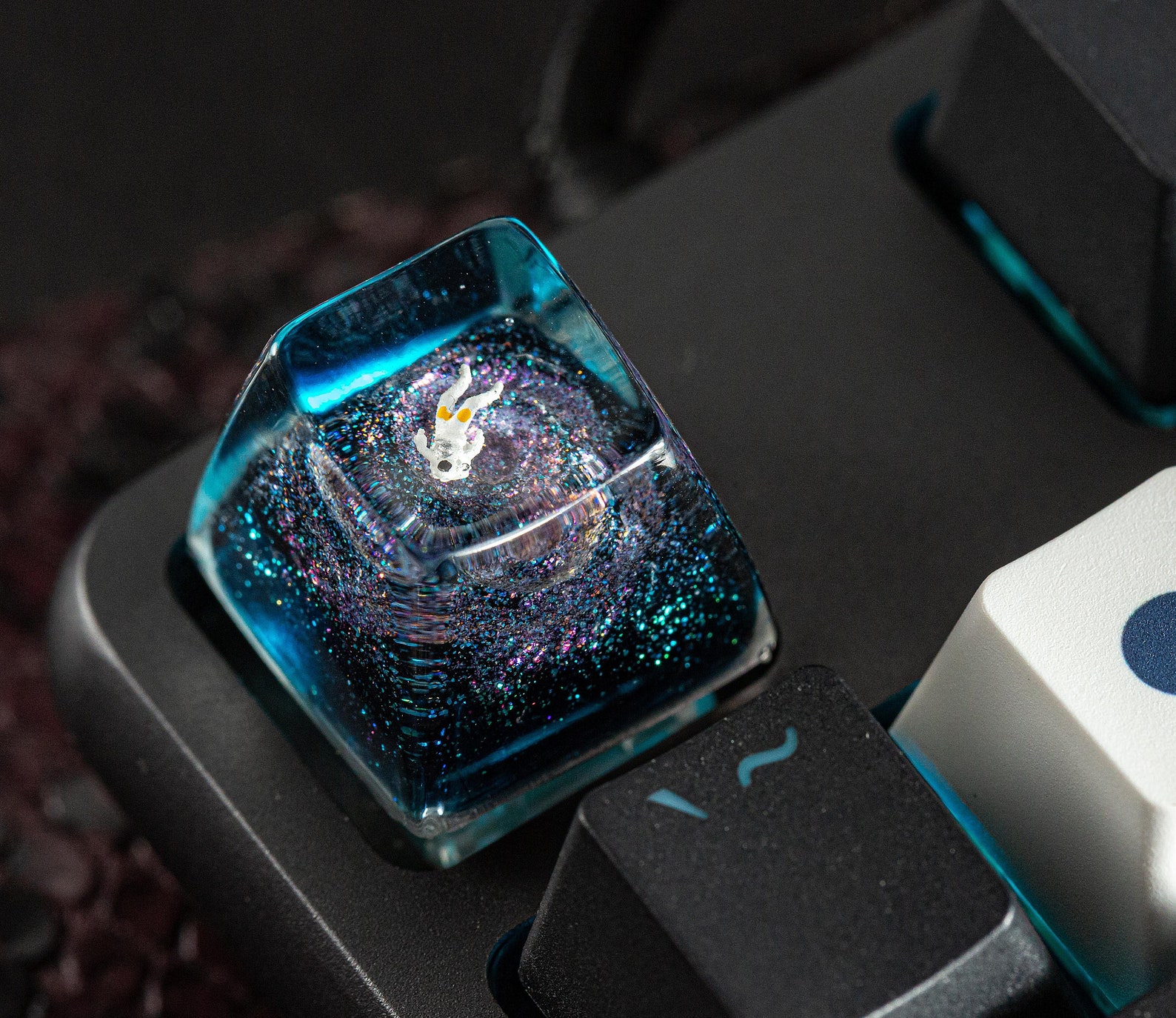 Inter.stell.ar Spacebar Keycap, Gravity in I.nter.stellar Space Keycap ...