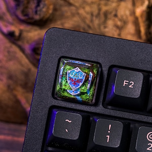 Ma.jo.ra Mask Artisan Keycap, Zel.da Shield Le.gend of Zel.da Resin ...