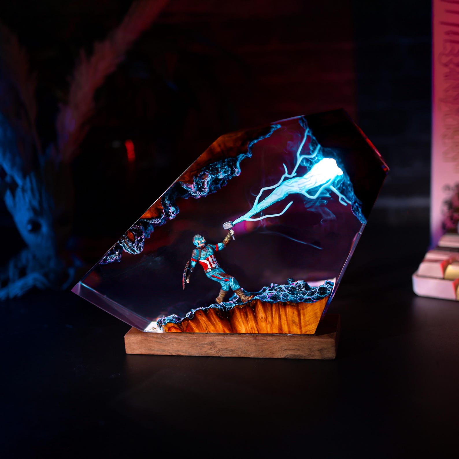 Super Soldier Shield Epoxy Lamp, Handmade Captain Resin Light ...