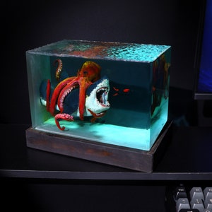 Shark Vs Kraken Fight Diorama Megalodon Hunting Ocean Theme Epoxy Lamp ...