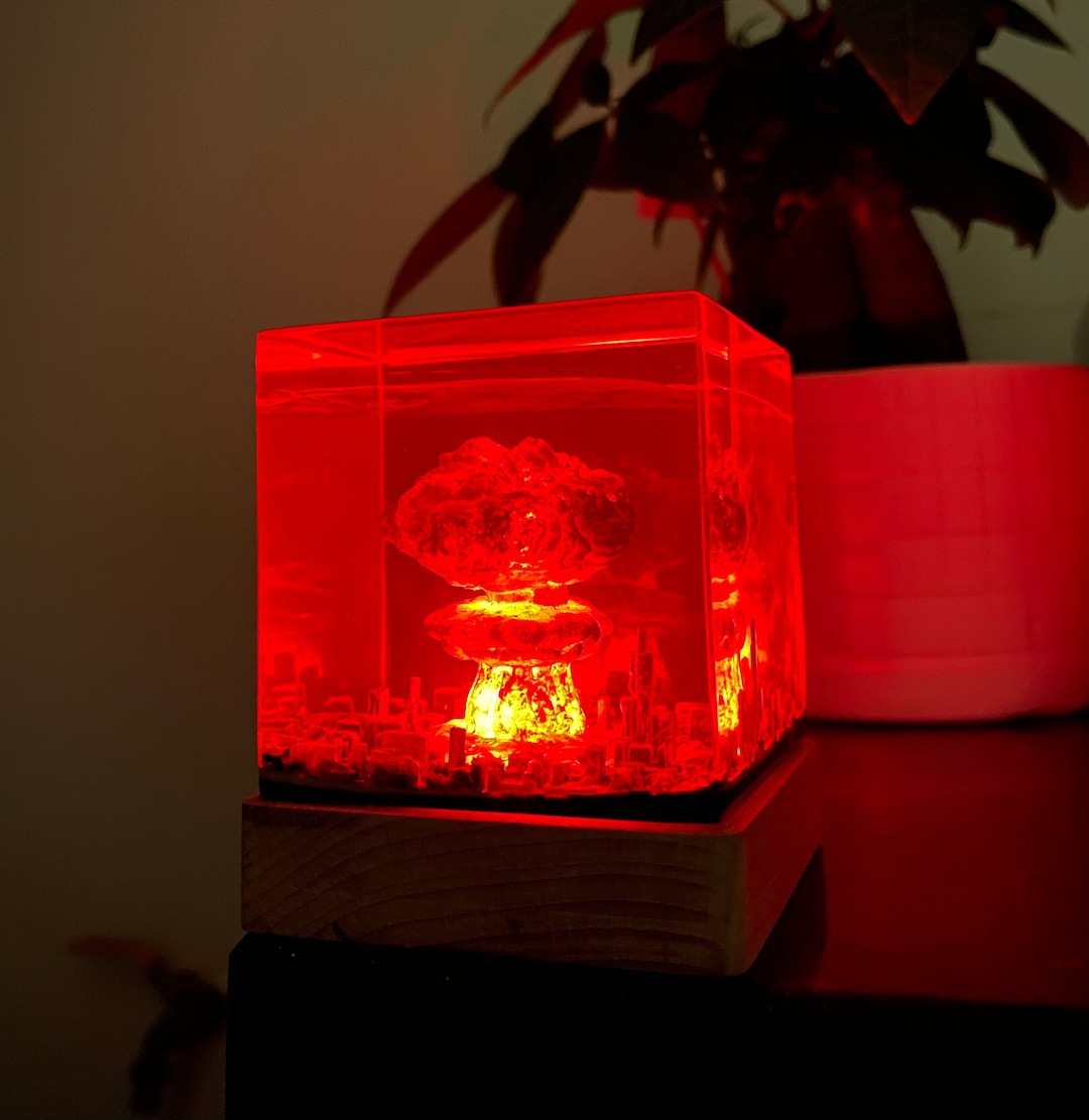 Diorama Explosion Bomb Resin Lamp, Atomic Bomb Resin Night Light, 3D ...
